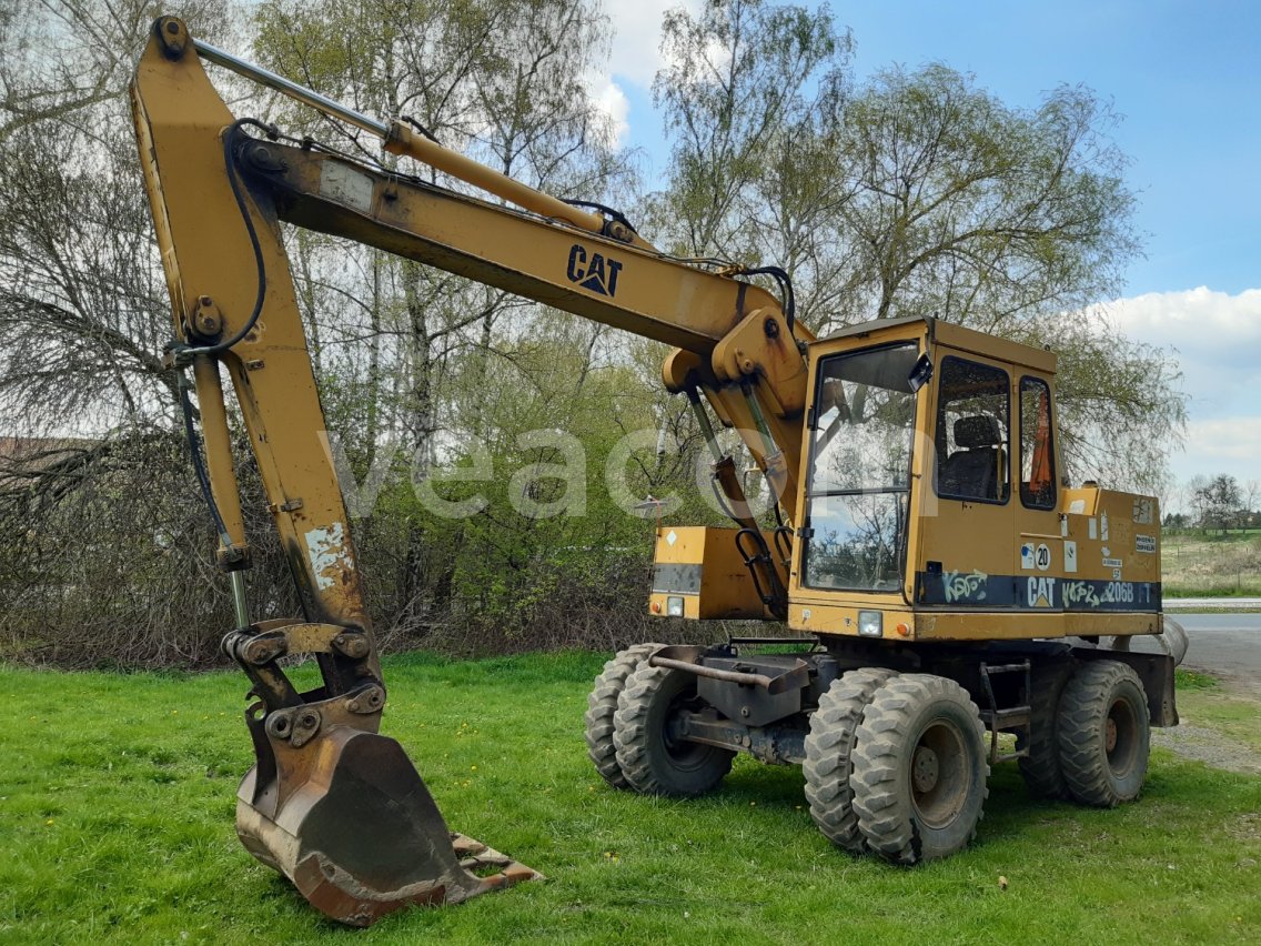 Aktuální aukce: #5361 CAT 206 B/FT - Dražby vozidel | Veacom