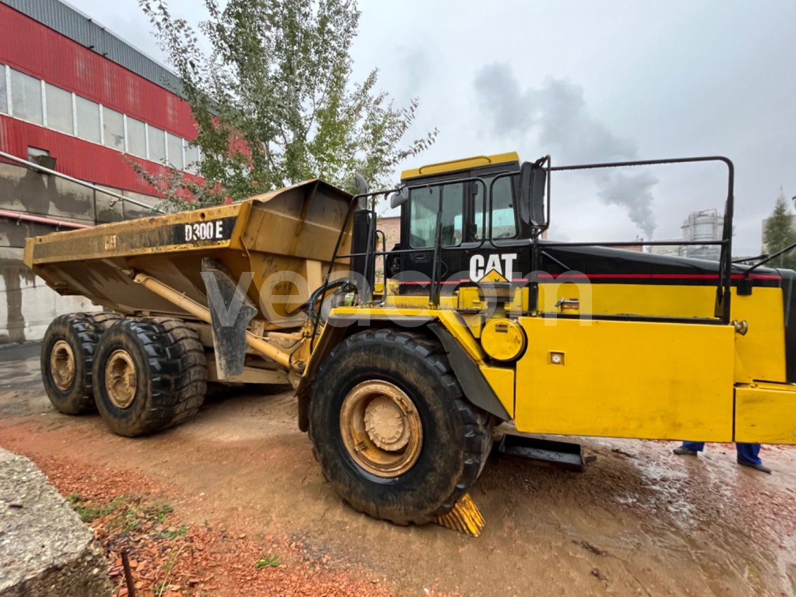 Aktuální aukce: #6763 CATERPILLAR D300E - Dražby vozidel | Veacom