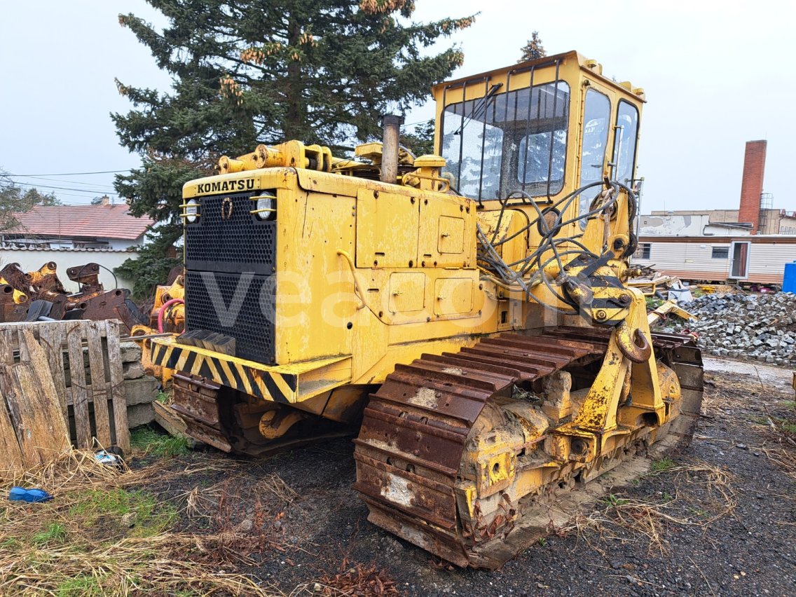 Aktuální aukce: #9854 KOMATSU D85 - Dražby vozidel | Veacom